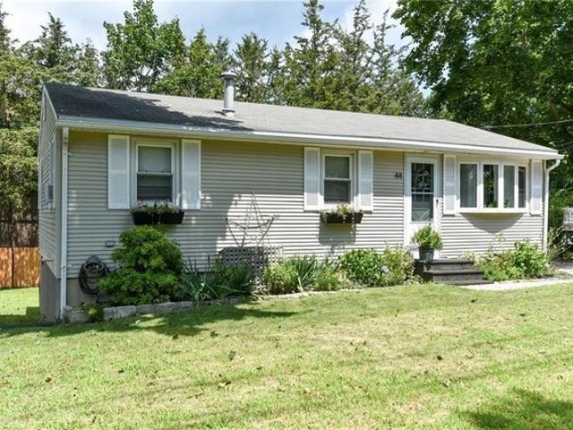 44 Highbank Ave, North Kingstown, RI 02852