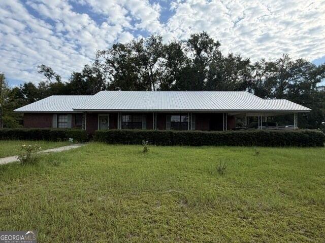 44 Hilltop Dr, Lumber City, GA 31549
