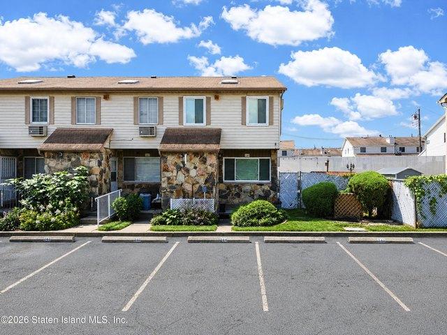 44 Holiday Way Unit 39, Staten Island, NY 10314