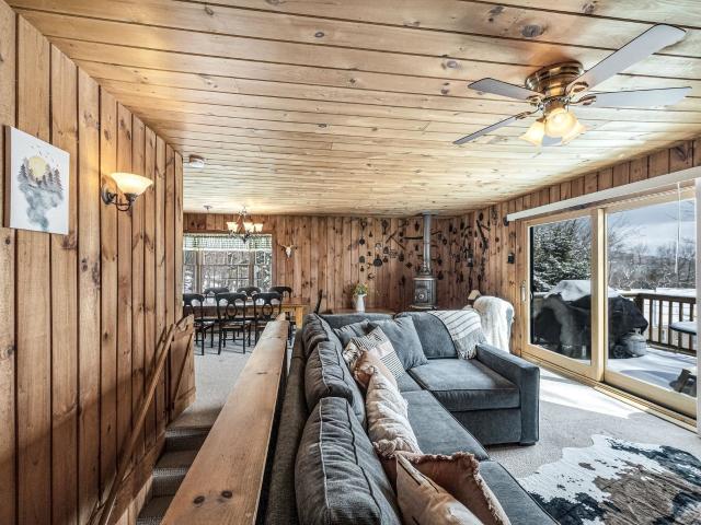 44 Howes Loop, Wilmington, VT 05363 | MLS #5083