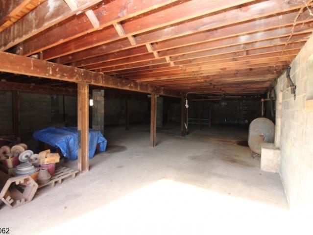 44 Hwy 31 Suite B