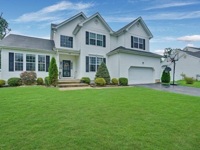 44 Imperial Pl, Jackson, NJ 08527
