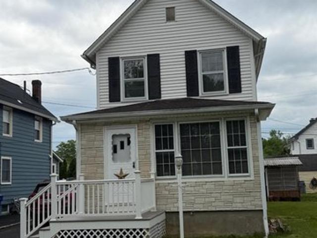44 Jonn St, Helmetta, NJ 08828