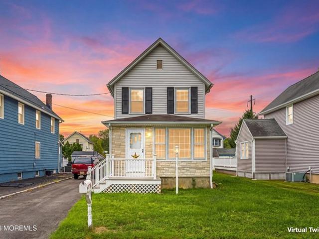 44 John St, Helmetta, NJ 08828