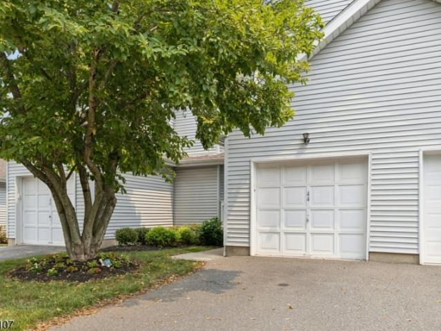 44 Lancelot Drive