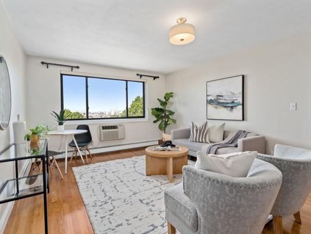 44 Lafayette Ave Apt 408, Chelsea, MA 02150