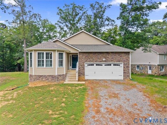 44 Lake Caroline Dr, Ruther Glen, VA 22546