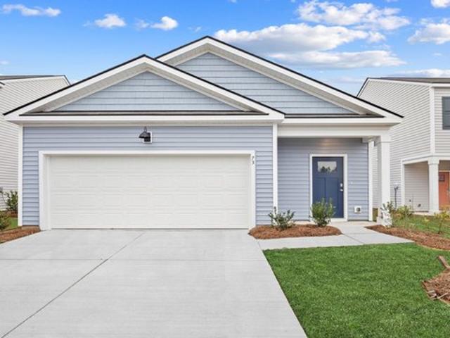 44 Lakefront Dr, Port Wentworth, GA 31407