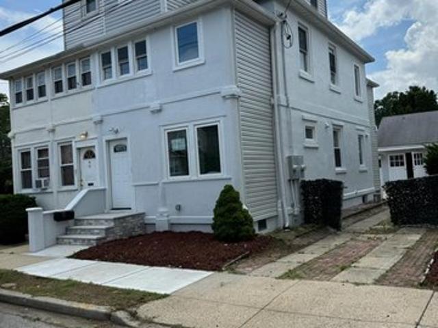 44 Lewis Ave, New Hyde Park, NY 11040