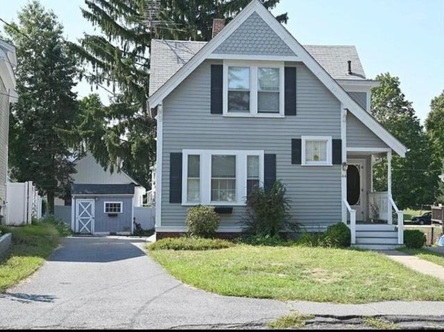44 Lincoln St, Hudson, MA 01749