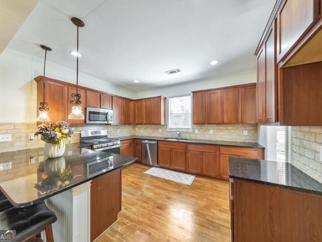 44 Magnolia Parkway