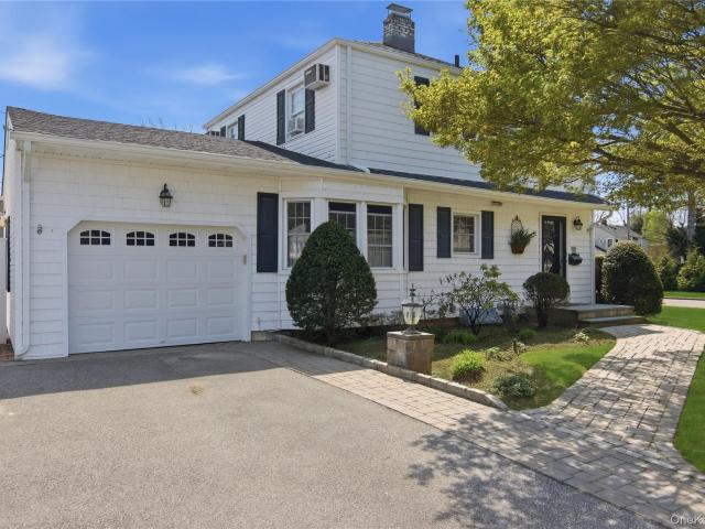 44 Magnolia St, Westbury, NY 11590 | MLS #986390 | Compass