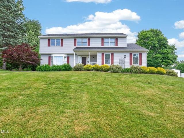 44 Mallard Rd, Glenmont, NY 12077