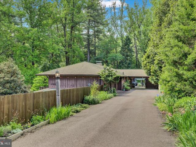 44 Meadow Glen Lane