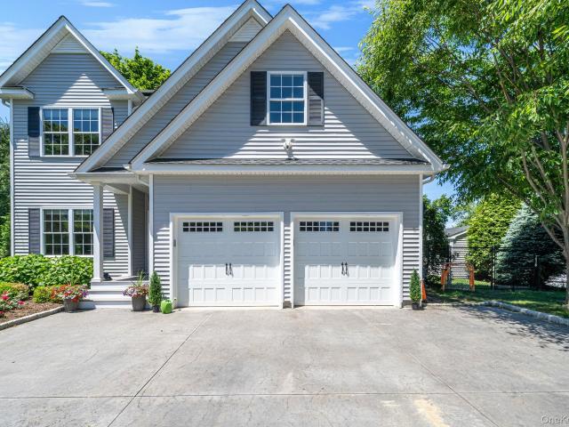 44 Merritts Path