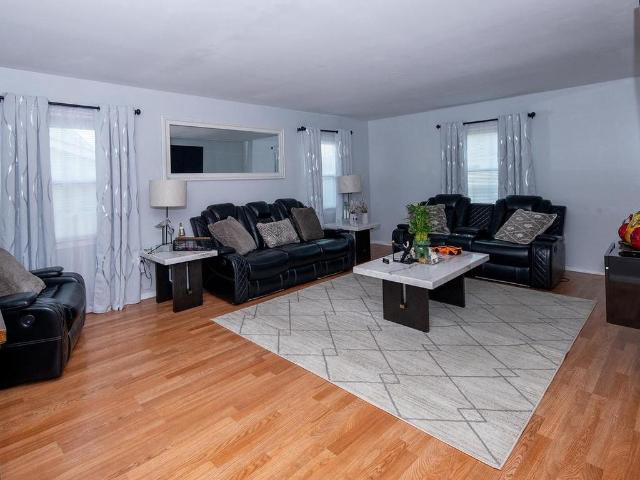 44 Middleton Lane