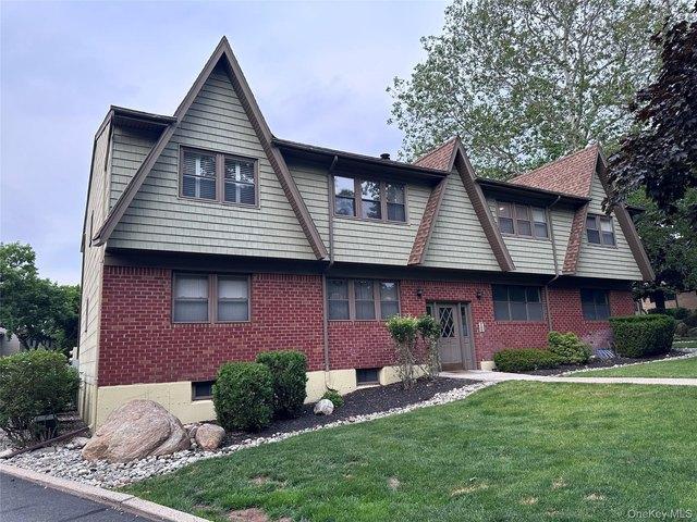 44 Milford Ln Unit A, Suffern, NY 10901