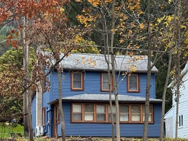 44 Mountain Rd, Catawissa, PA 17820