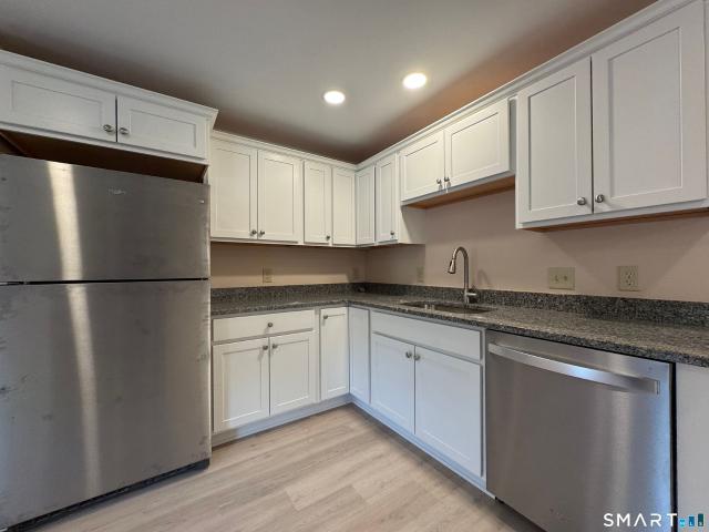44 North Main Street, Beacon Falls, US, CT