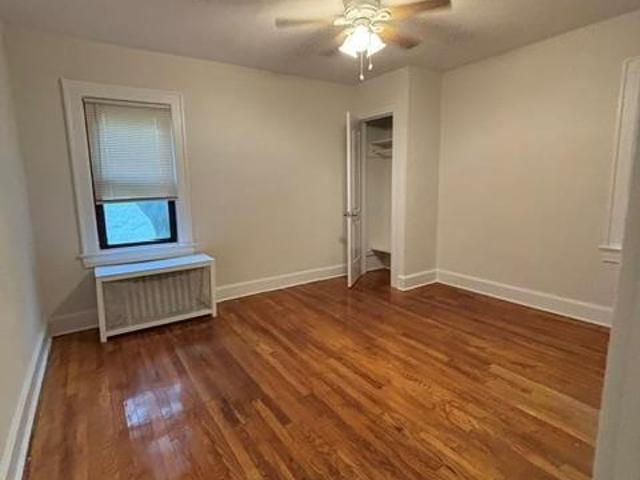 44 Oakwood Road 1E