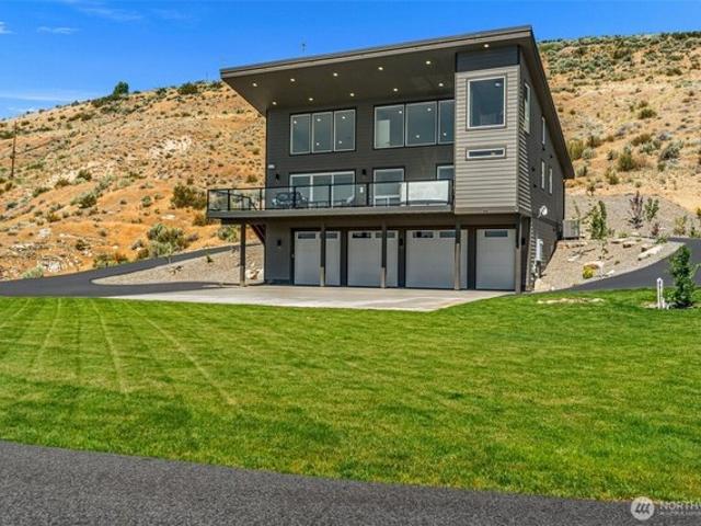 44 Osprey Nest Rd, Pateros, WA 98846