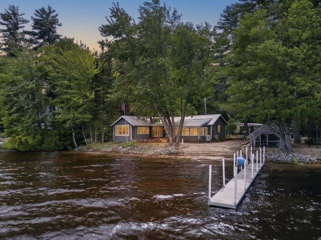 44 Ossipee Lake Dr, Ossipee, NH 03814