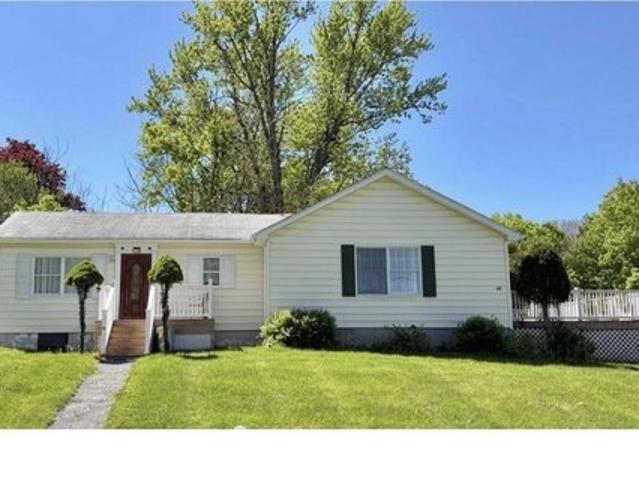 44 Orchard Lake Dr, Monroe, NY 10950