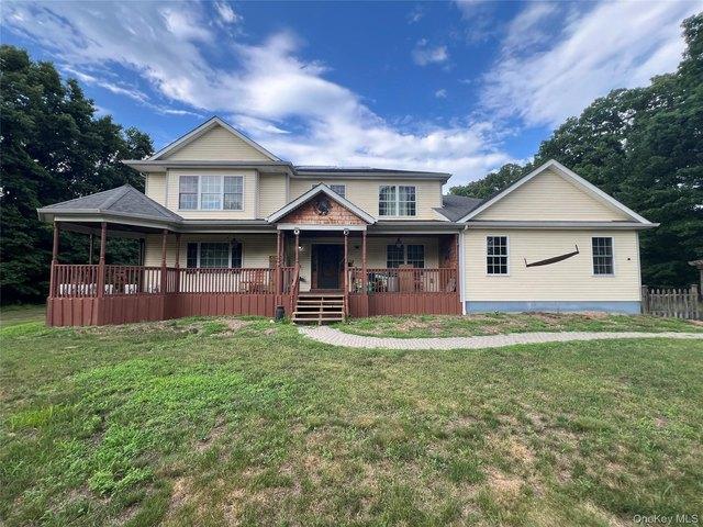 44 Paglia Dr, Howells, NY 10932