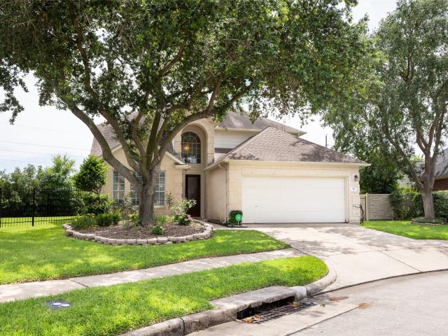 44 Parkway Pl, Houston, TX 77040 | MLS #12265 | Compass