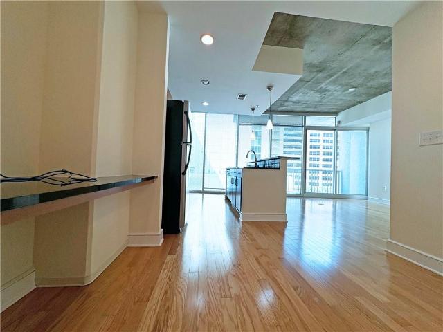 44 Peachtree Pl NW #929