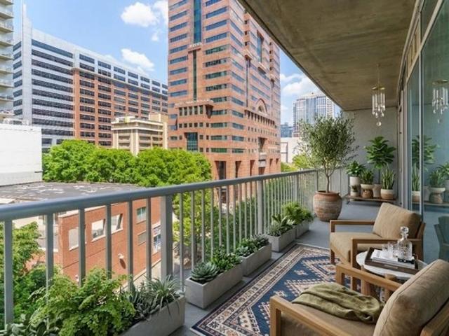 44 Peachtree Pl NW Unit 730, Atlanta, GA 30309