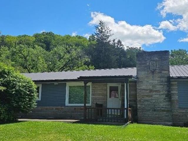 44 Pine St, Galeton, PA 16922