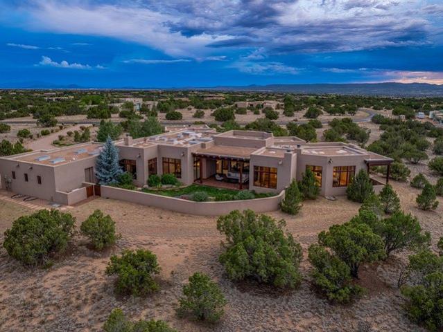44 Picacho Peak Dr, Santa Fe, NM 87506