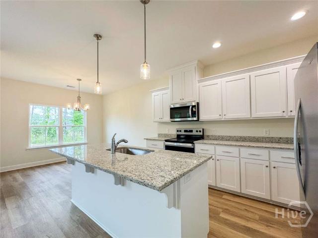 44 Providence Loop