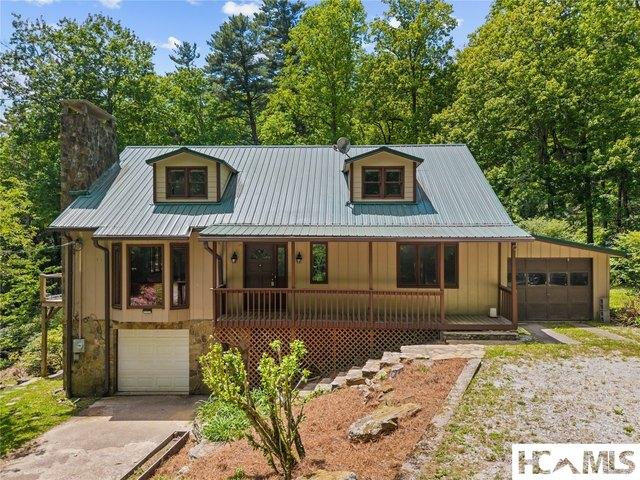 44 Rainbow Rd, Highlands, NC 28741