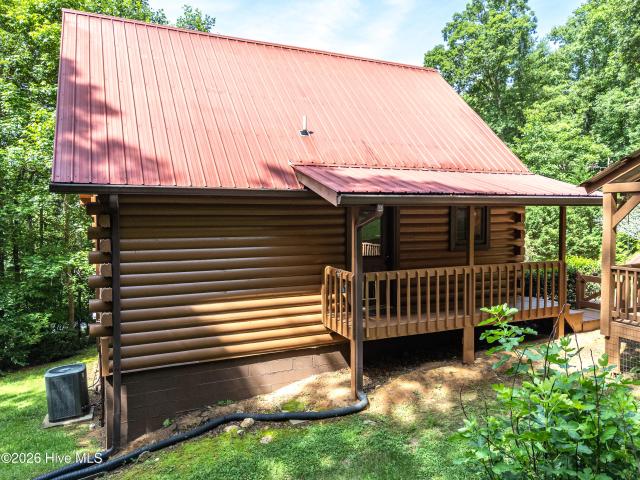 44 Red Wolf Trail