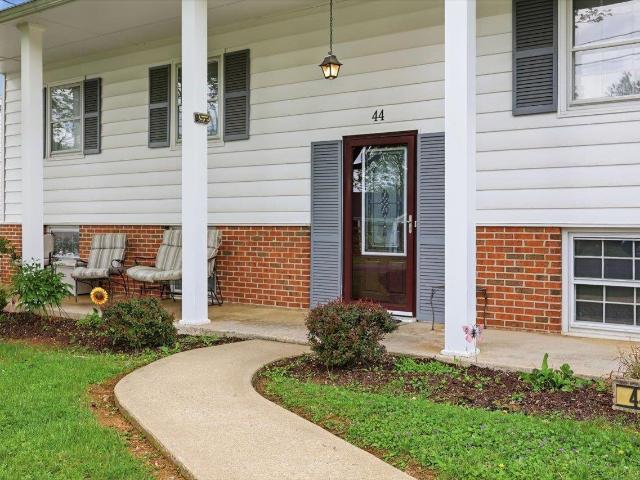 44 roller ave