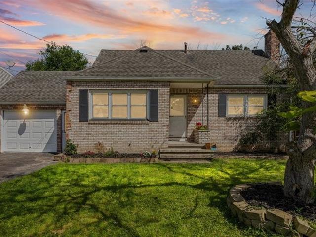 44 Rossmore St, Rochester, NY 14606