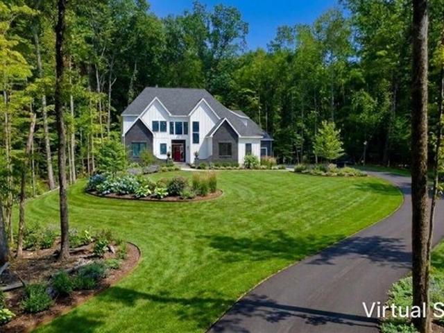 44 Ruggles Rd, Saratoga Springs, NY 12866