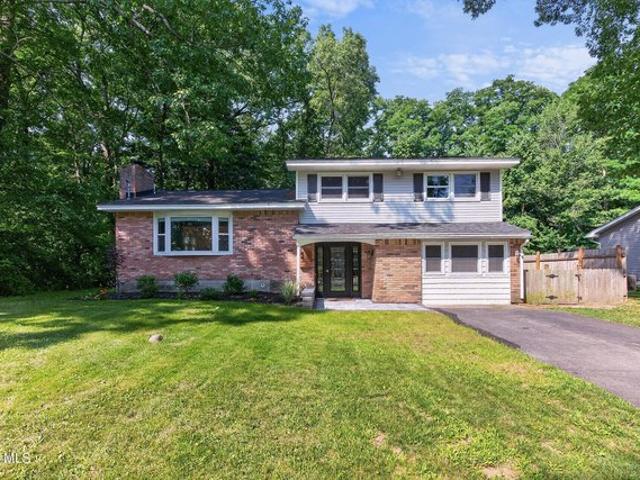 44 Scotchpine Dr, Voorheesville, NY 12186