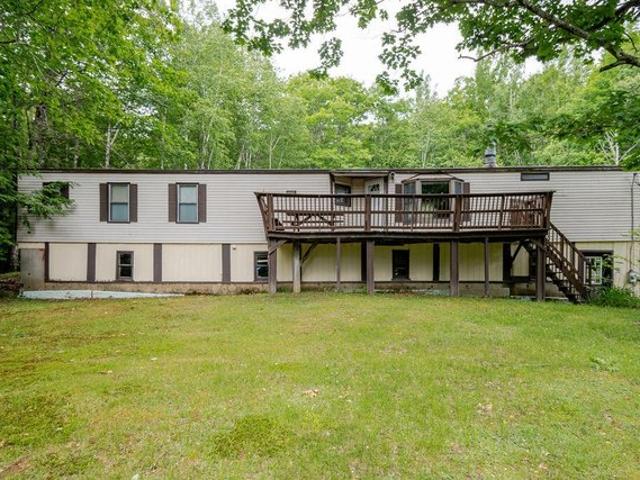 44 Scott Dr, Monmouth, ME 04259