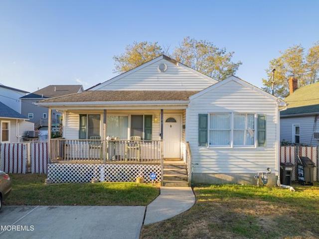 44 Shore Blvd, Keansburg, NJ 07734