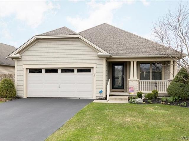 44 Springbrook Shores Dr, Elma, NY 14059