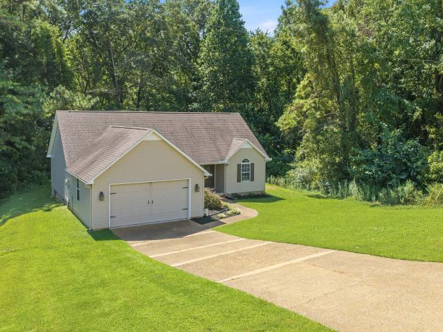 44 Stonehedge Dr