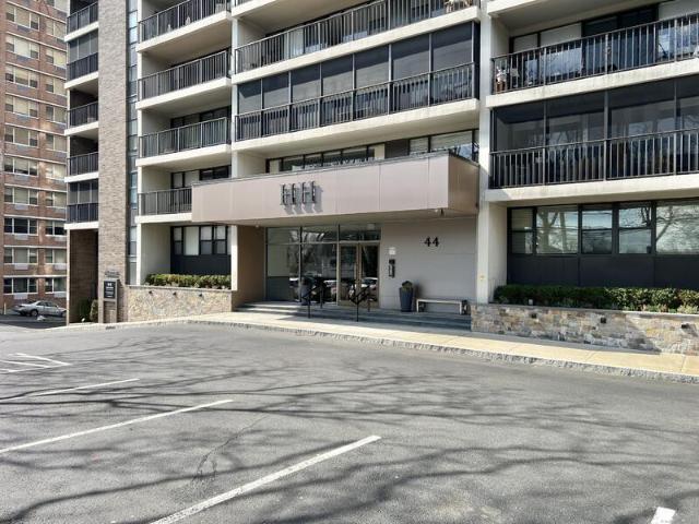 44 Strawberry Hill Avenue, APT 2P, Stamford, CT 06902