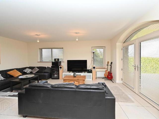 44a Braniel Road, Lisburn, BT27 5JJ