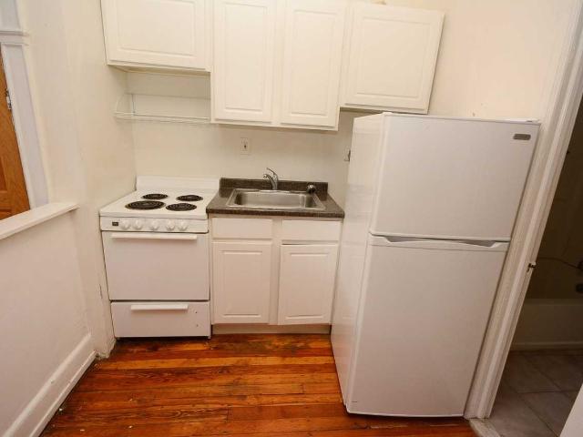 44XX Chestnut Properties 1 Bedroom Apartment for Rent at 4402 Chestnut St, Philadelphia, PA 19104 Spruce Hill