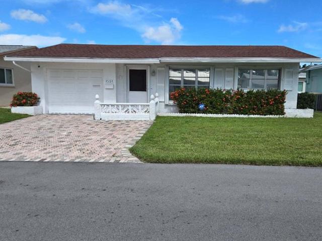 4504 NW 43rd Ter, Tamarac, FL 33319