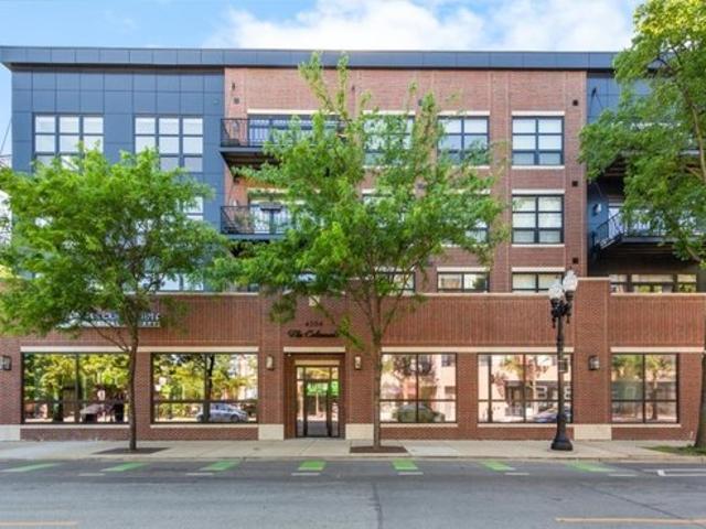 4504 N Clark St Apt 404, Chicago, IL 60640