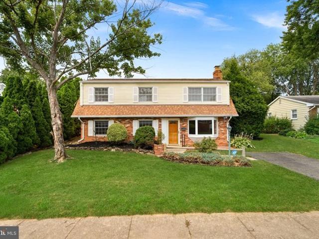 4504 Kingston Rd, Woodbridge, VA 22193